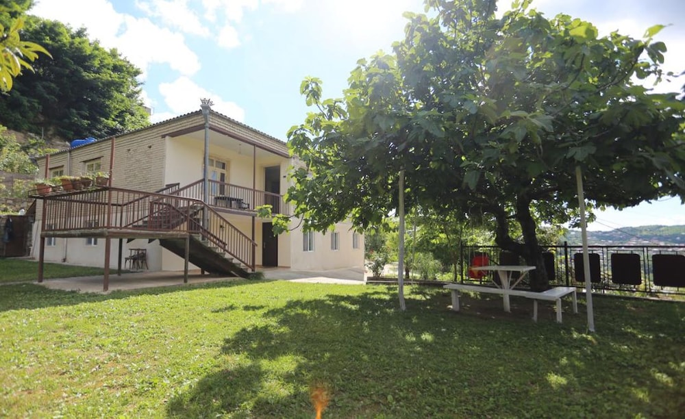 Green House - Koutaïssi