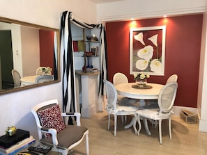 Apartamento | Refeições no quarto