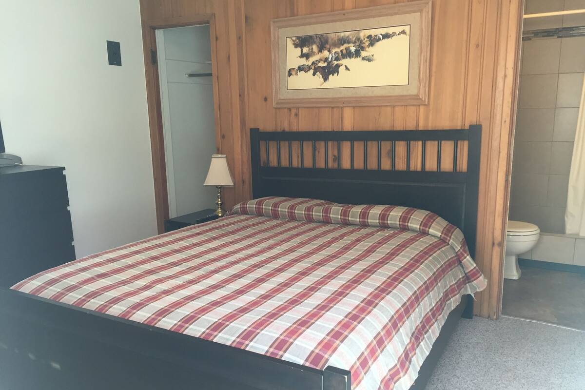 Quarto Standard, 1 cama de casal, não fumadores (Economy Room) | Wi-fi grátis 