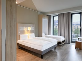 Quarto Standard, várias camas | Cortinas/cortinados opacos, quartos insonorizados, Wi-fi grátis