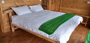 Chalé, 3 quartos | Secretária, Wi-fi grátis, roupa de cama fornecida 