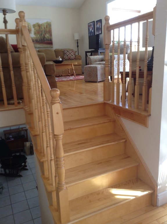 Bay Of Fundy ,Cobequid Bay, Steps To The Beach In The Cliffs Of Fundy Geopark - Nova Scotia