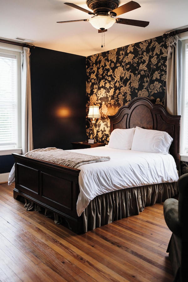 Grand Lux Inn - Tennessee