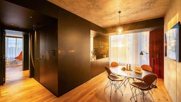 Suite, 1 cama king-size (Prime Minister) | 1 quarto, roupa de alta qualidade, minibar, cofre no quarto