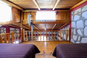 Cabine, 2 quartos, não fumadores | Wi-fi grátis, roupa de cama fornecida 