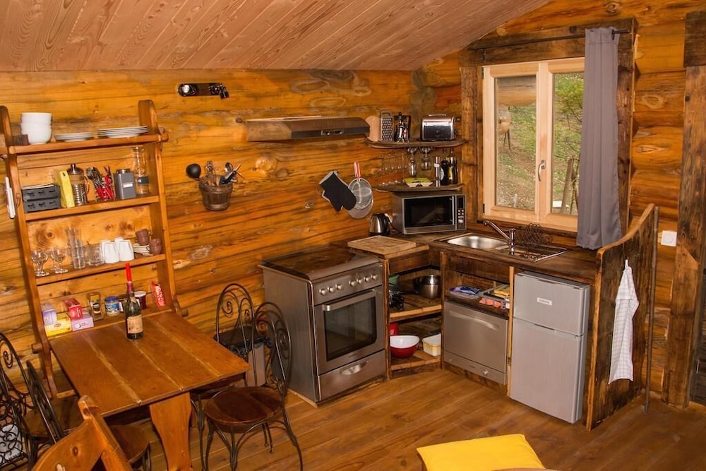 Chalet En Rondins Les Convers - Genève