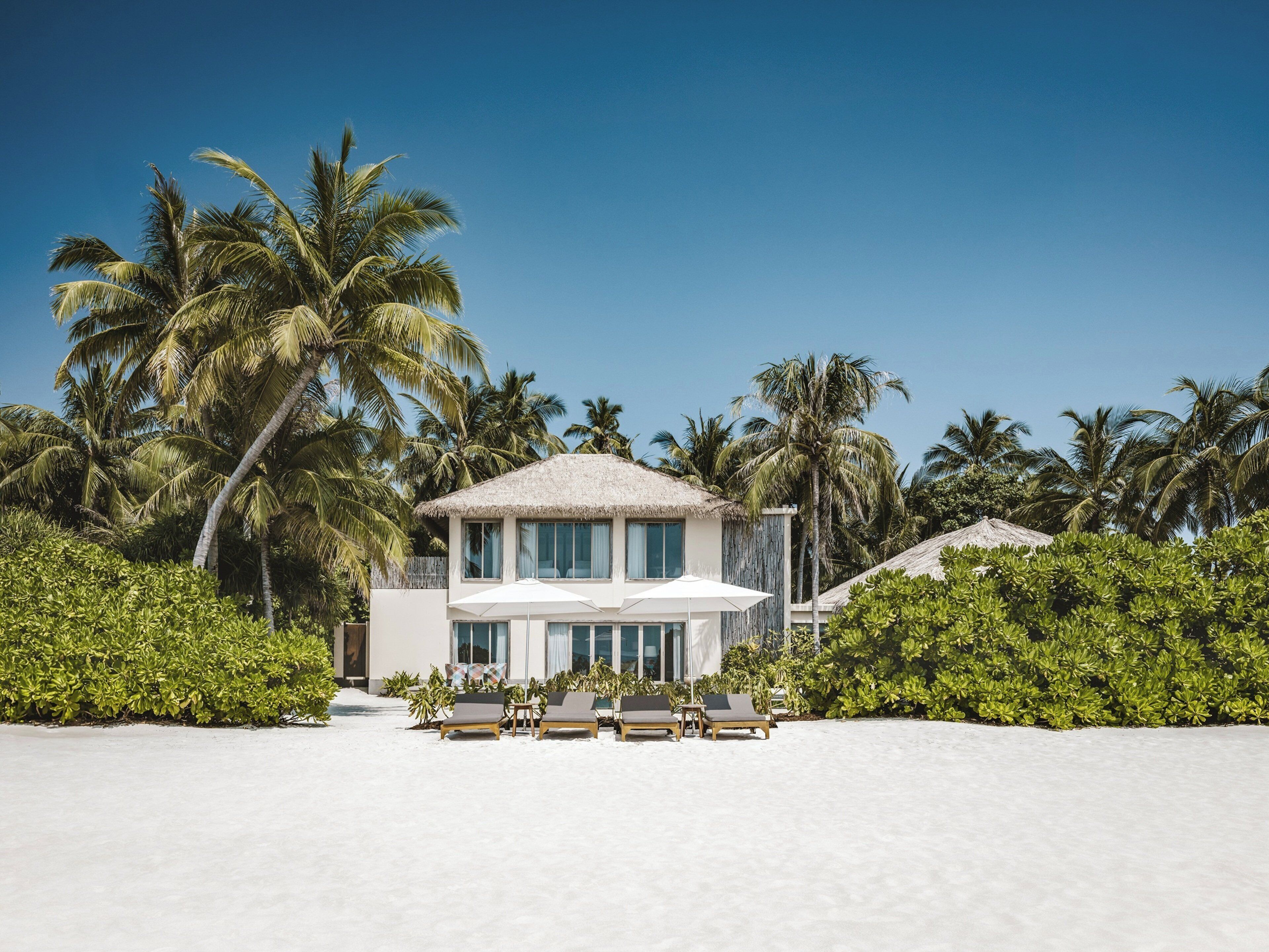 2 Bedrooms, Beachfront (Pool,Residence,Clb InterCont.Benefits) | Roupa de alta qualidade, edredões de penas 