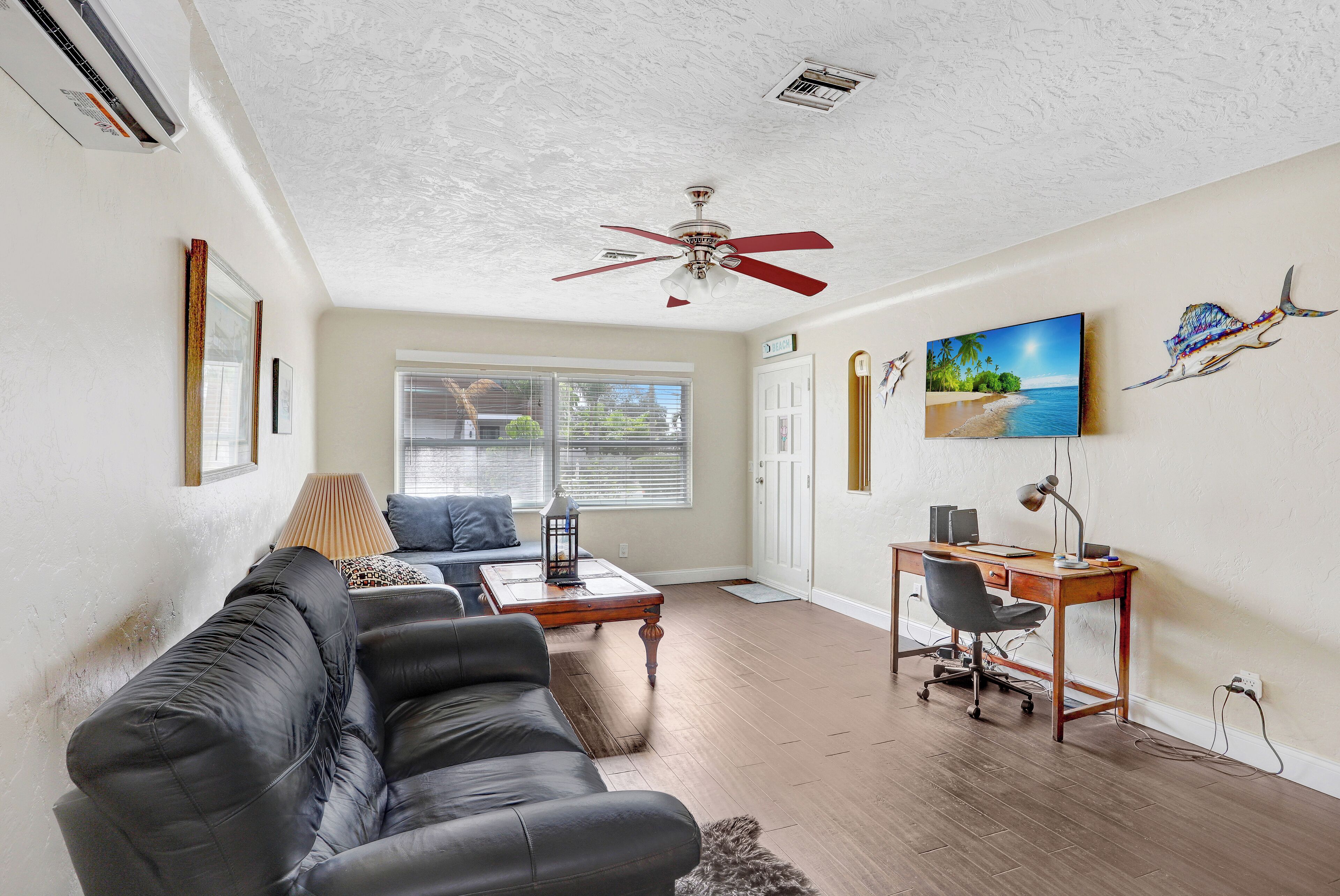 Ήσυχη Waterfront Home βρίσκεται απέναντι από το Grand Plaza Hotel - St. Pete Beach, FL