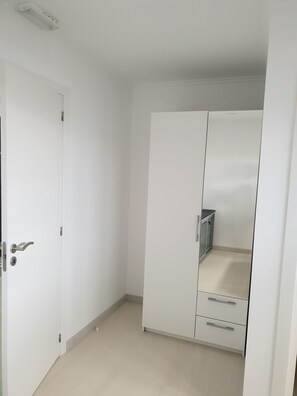 Quarto Duplo, 1 cama de casal | Comodidade do quarto