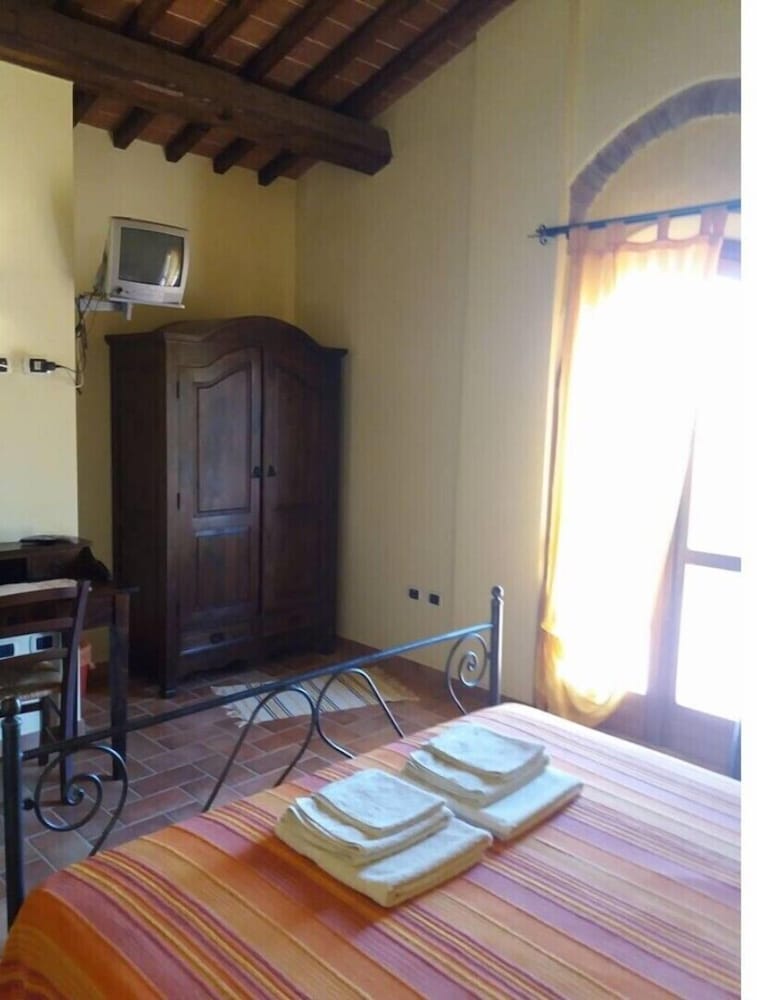 Agriturismo Pool - Wohnung 4 Pers. - 2 Schlafzimmer 2 Badezimmer - San Miniato