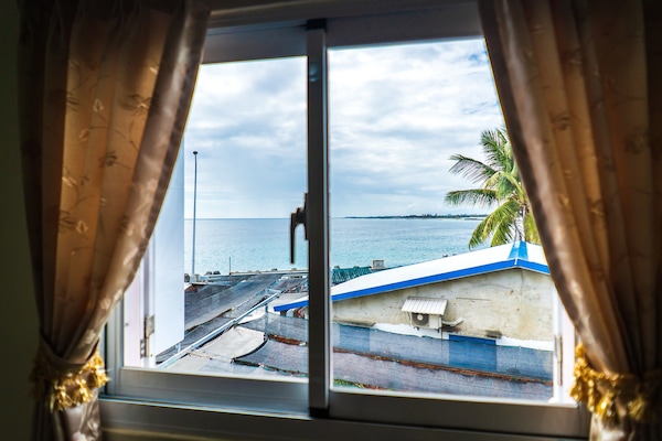 Quarto Quádruplo Premium, 2 camas queen-size, vista para o mar | Terraço/pátio interior