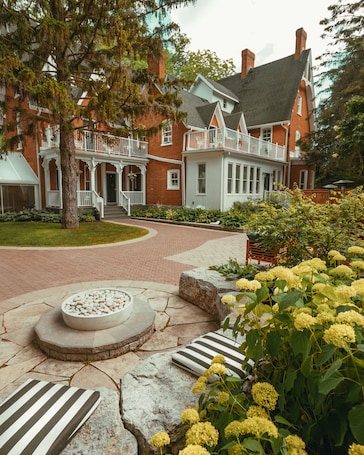Exterior. Merrill House