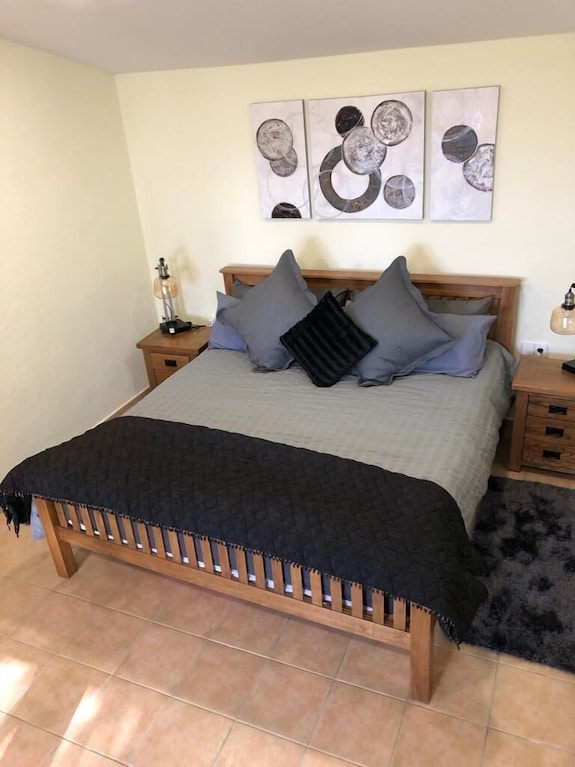 5 Dormitorios, 3 Baños, Piscina Climatizada, Zona De Barbacoa Exterior, Bar Exterior. - Benisa