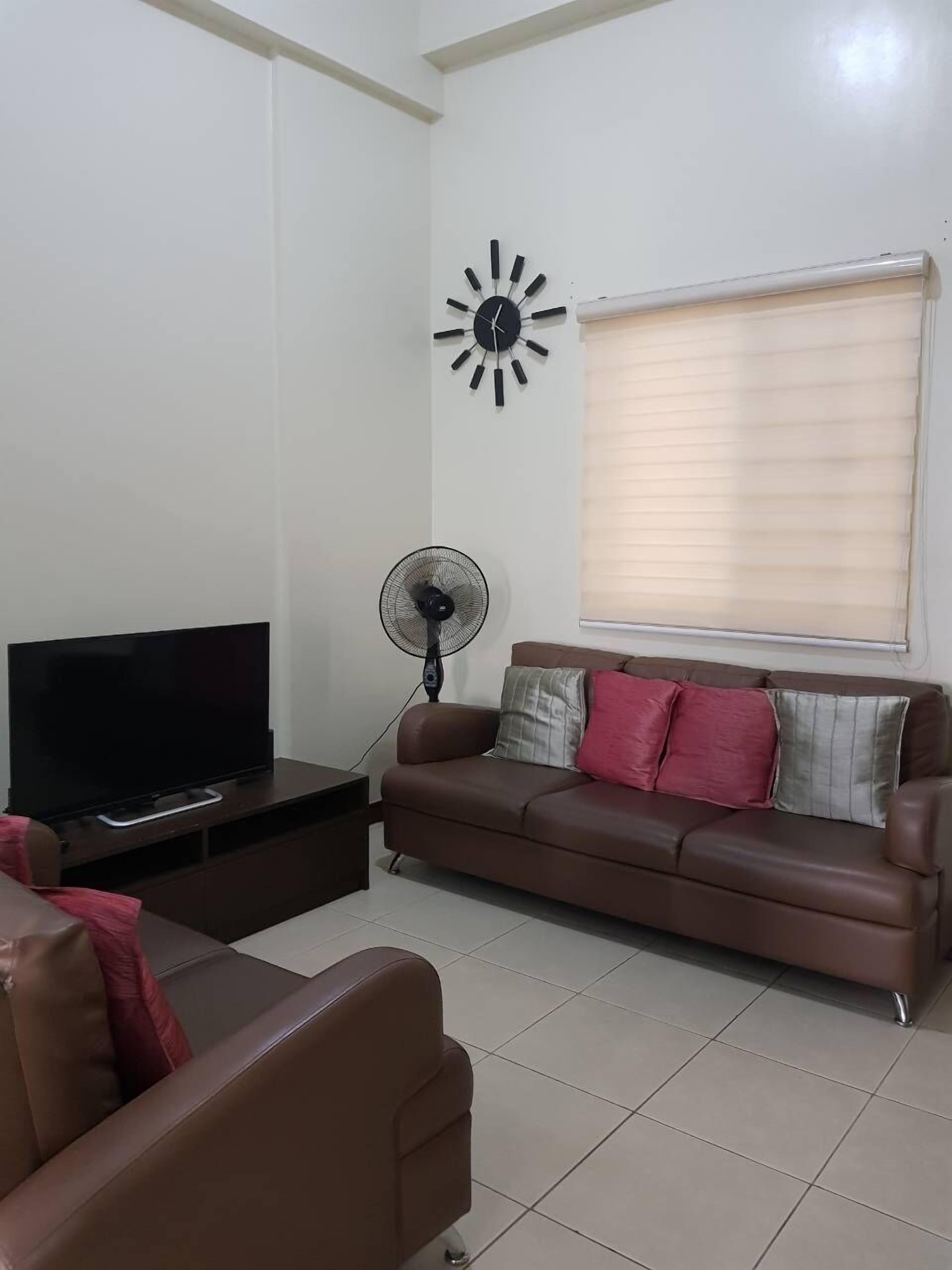 Roomy 2-bedroom Qc Condo Unit For Rent! - Quezon City