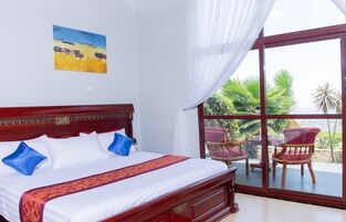 Quarto Familiar | Cofre no quarto, secretária, Wi-fi grátis, roupa de cama fornecida 