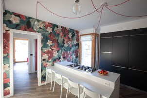 Appartamento Deluxe Flower Suite | Opções para refeição no quarto