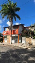 Fachada da propriedade