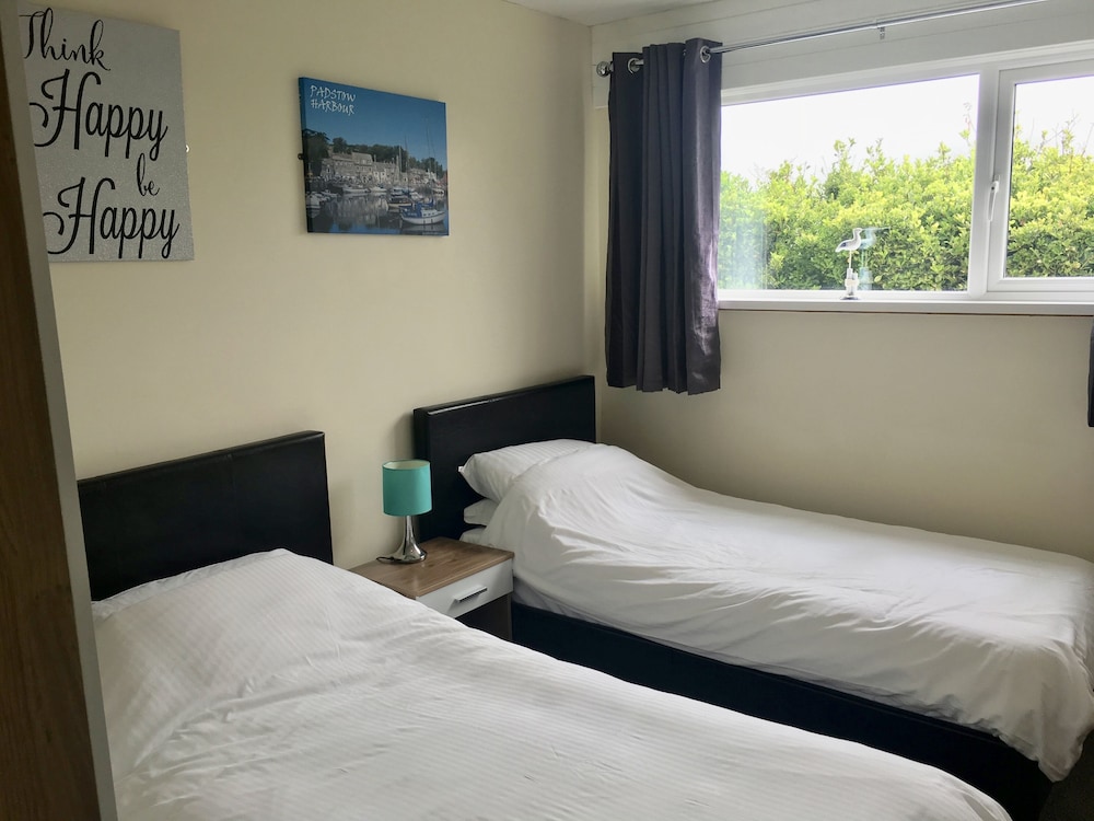 Perranporth Bungalow - Lovely Holiday Complex - Great Facilities, Swimming Pool - St Agnes