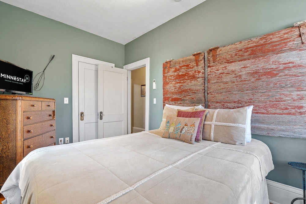 Classic Craftsman - Eden Prairie, MN