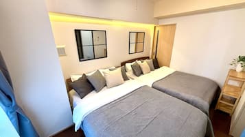 Apartamento Superior | Cofre no quarto, com decoração personalizada