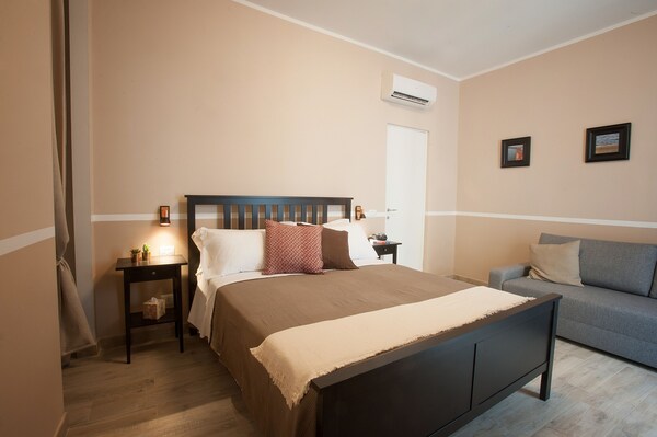 6thland - Rent Rooms  La Spezia - La Spezia