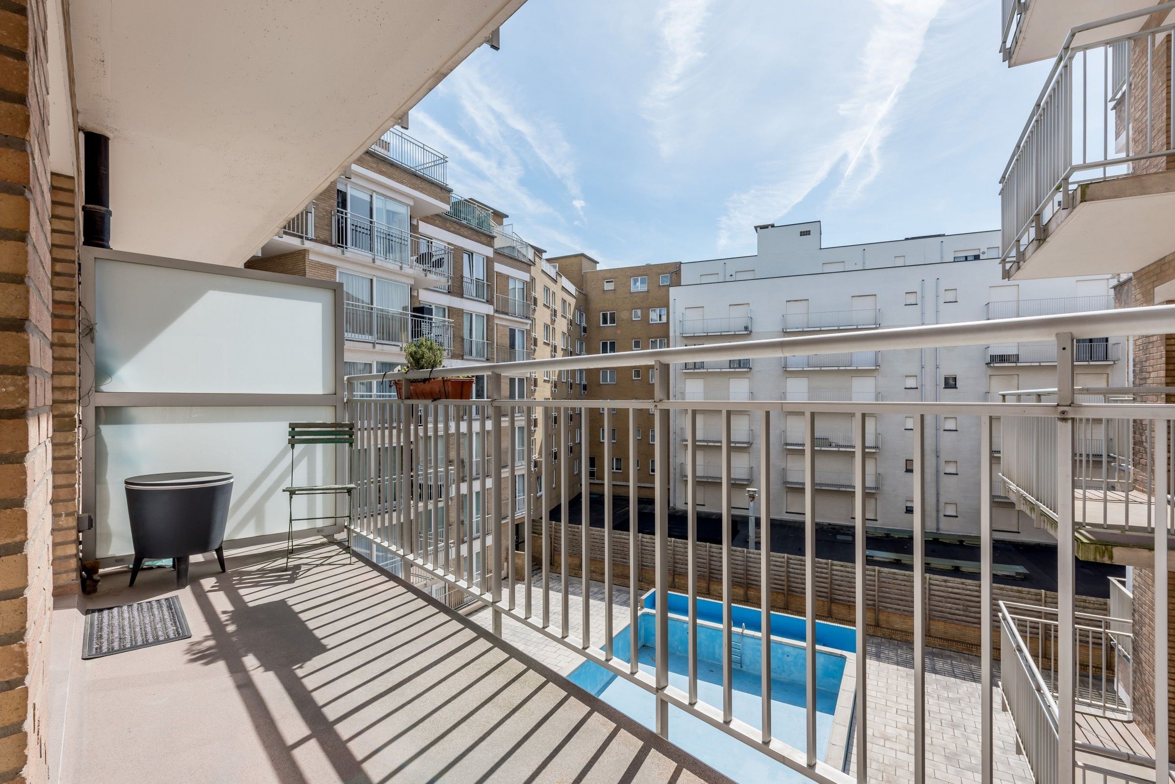 Piscina exterior sazonal 