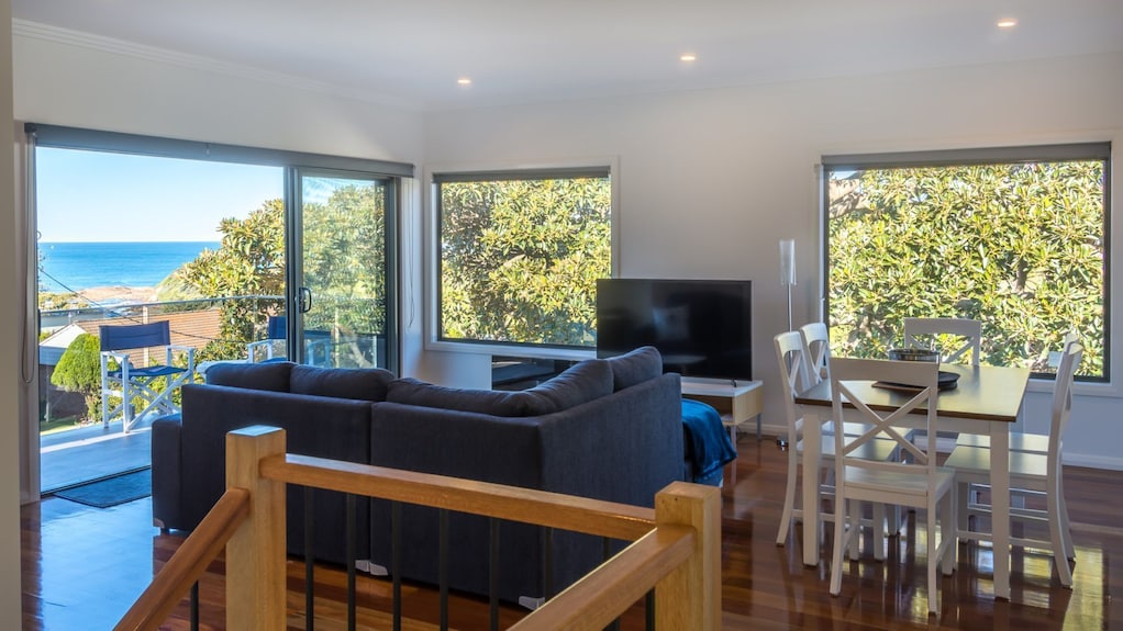 Coastline, Boat Harbour - Gerringong - Kiama