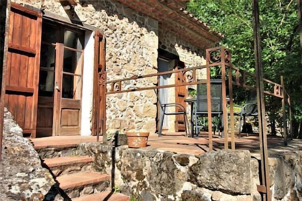 Gîte El Perer Del Corb Pour 8 Personnes - Santa Pau