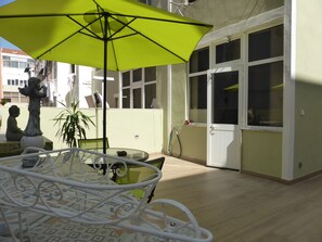 Apartamento Comfort, 2 quartos, terraço | Terraço/pátio interior