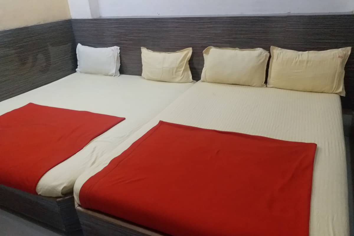 Quarto Twin Comfort, várias camas, não fumadores, Vista para a cidade | 1 quarto 
