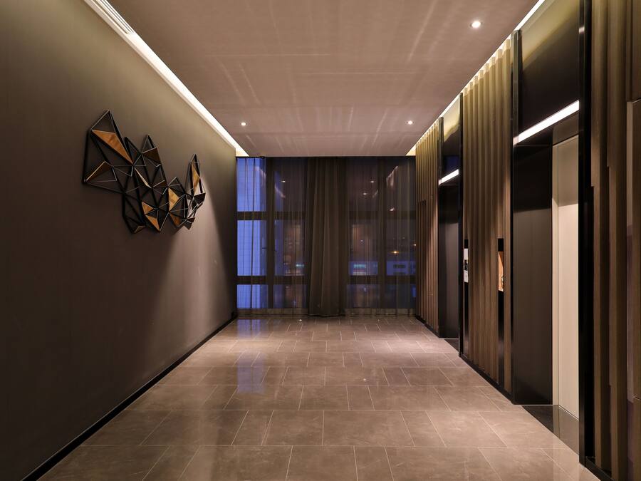 Edredons de pluma, camas com colchões pillow-top, frigobar