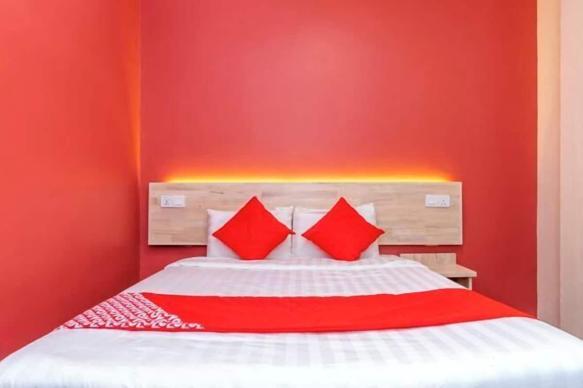 Secretária, Wi-fi grátis, roupa de cama fornecida 