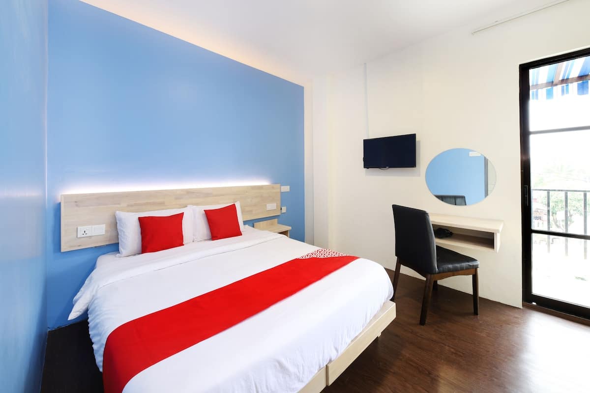 Quarto Duplo Deluxe, 1 cama queen-size | Secretária, Wi-fi grátis, roupa de cama fornecida 