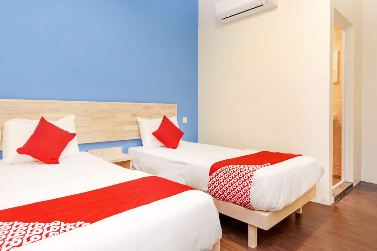 Quarto Twin Standard, 2 camas individuais | Secretária, Wi-fi grátis, roupa de cama fornecida 