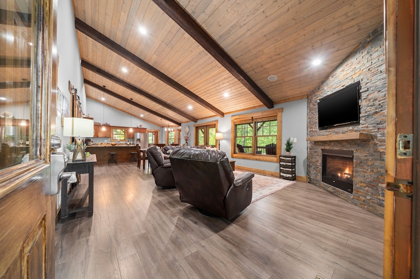 Descuento ** Casa De Lujo Nueva ** Jacuzzi A 8 Millas Del Centro De Asheville - Asheville, NC