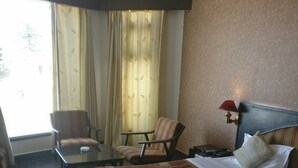 Cofres nos quartos, camas extras/dobráveis (sobretaxa)