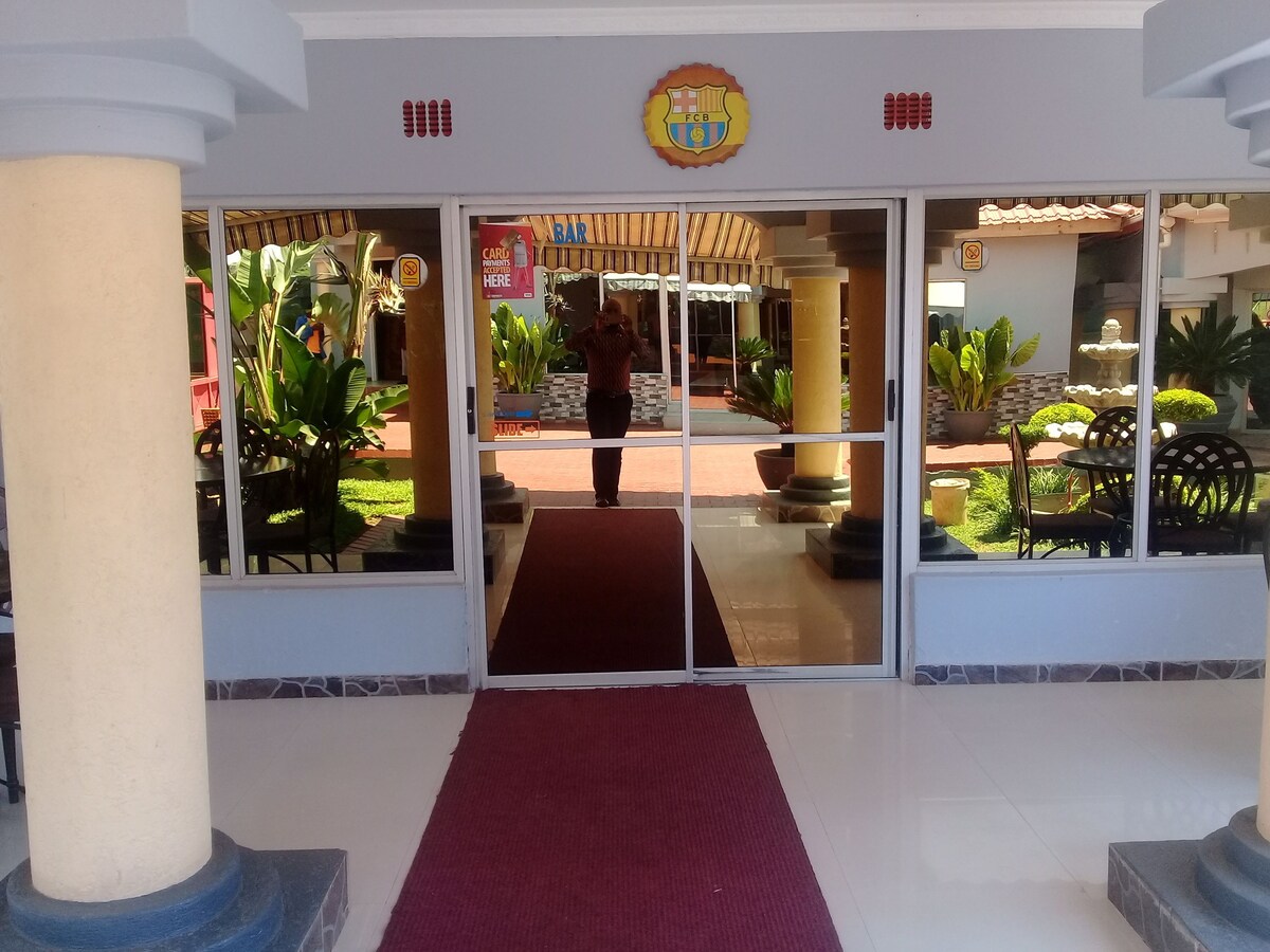 Kakwele Lodge & Tours Reviews, Deals & Photos 2024 - Expedia