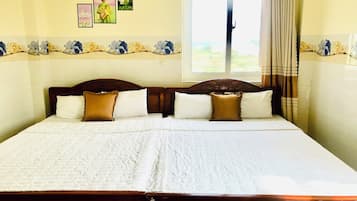 Dormitório compartilhado família | Escrivaninha, Wi-Fi de cortesia