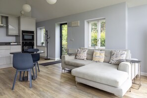 Casa de Campo Superior, casa de banho anexa, vista para o jardim (Skirrid) | Lounge