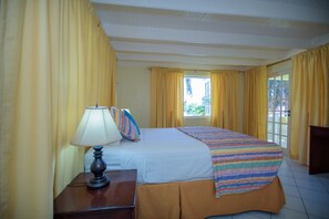 Com decoração personalizada, cortinas/cortinados opacos 