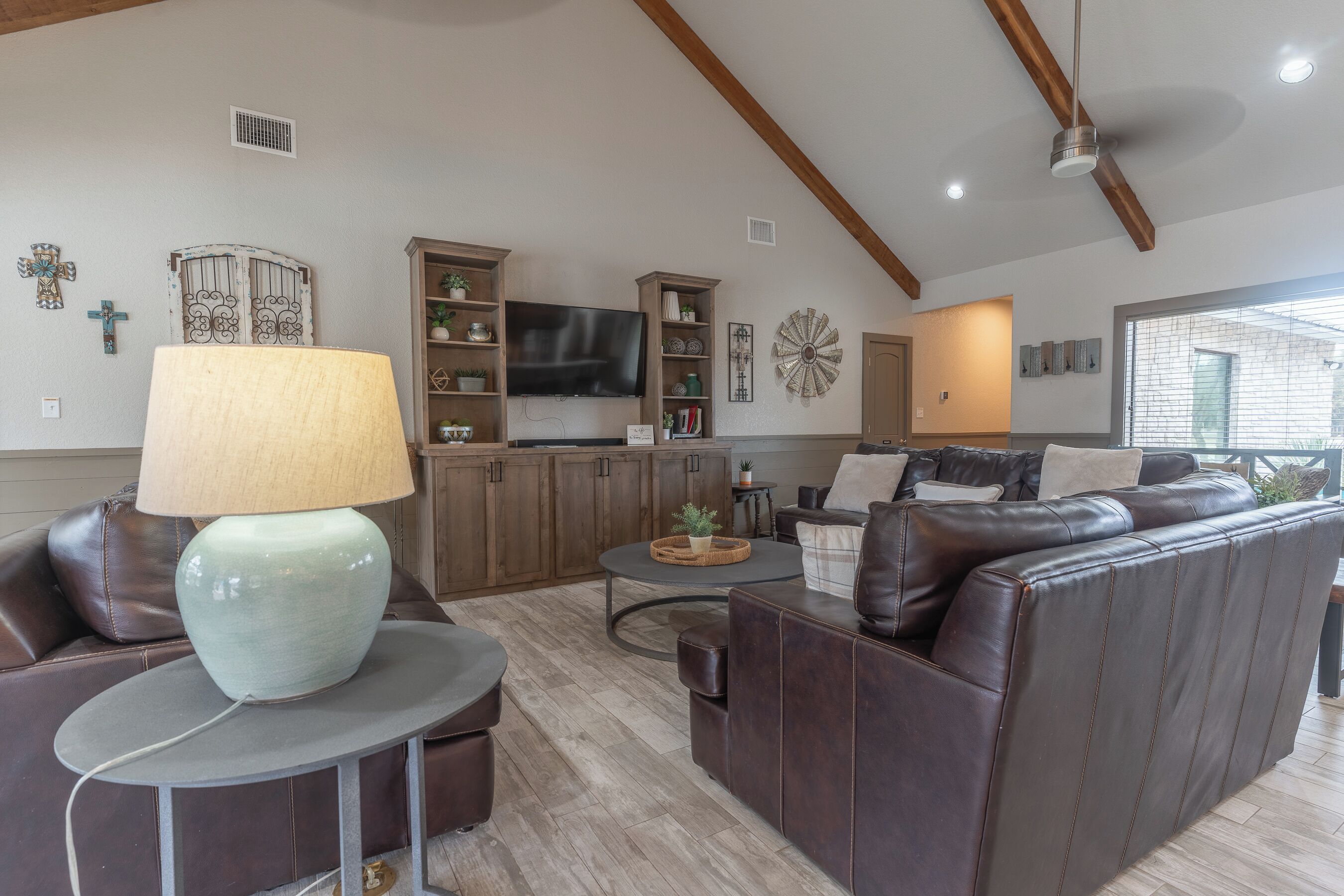 Vacation Home With Great Amenities! - Concan, TX