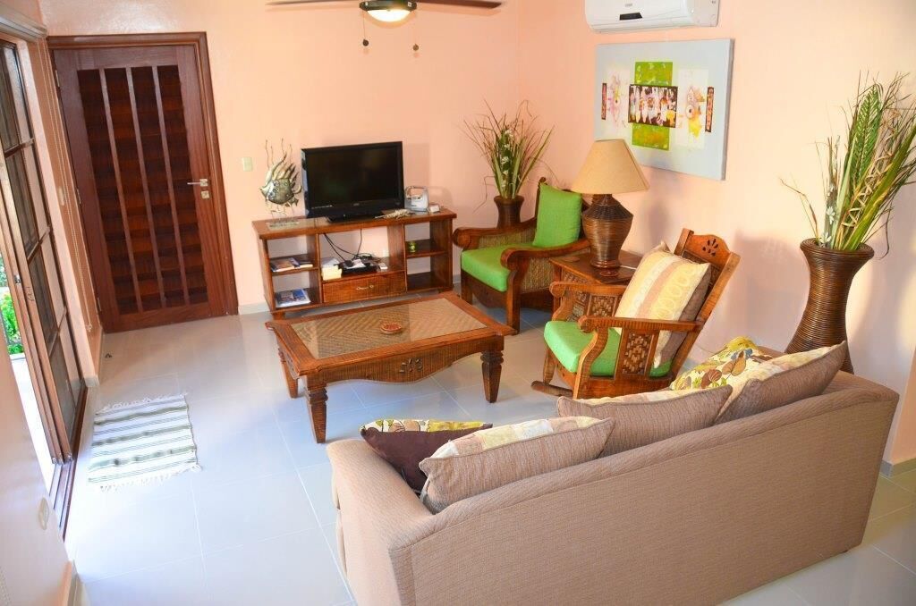 Condo 2 Chambres Avec Accès Facile à Pied à La Plage-shopping-dining - Punta Cana