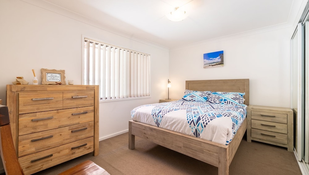 Kallaroo, 3 Kallaroo Street- Great House With Views, Pool, Wifi And Aircon - Nelson Bay