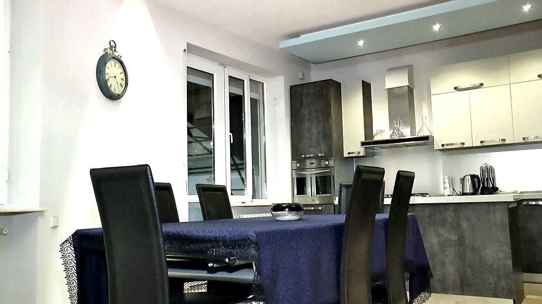 Vila | Cozinha privada | Geladeira, micro-ondas, fogão, cooktop