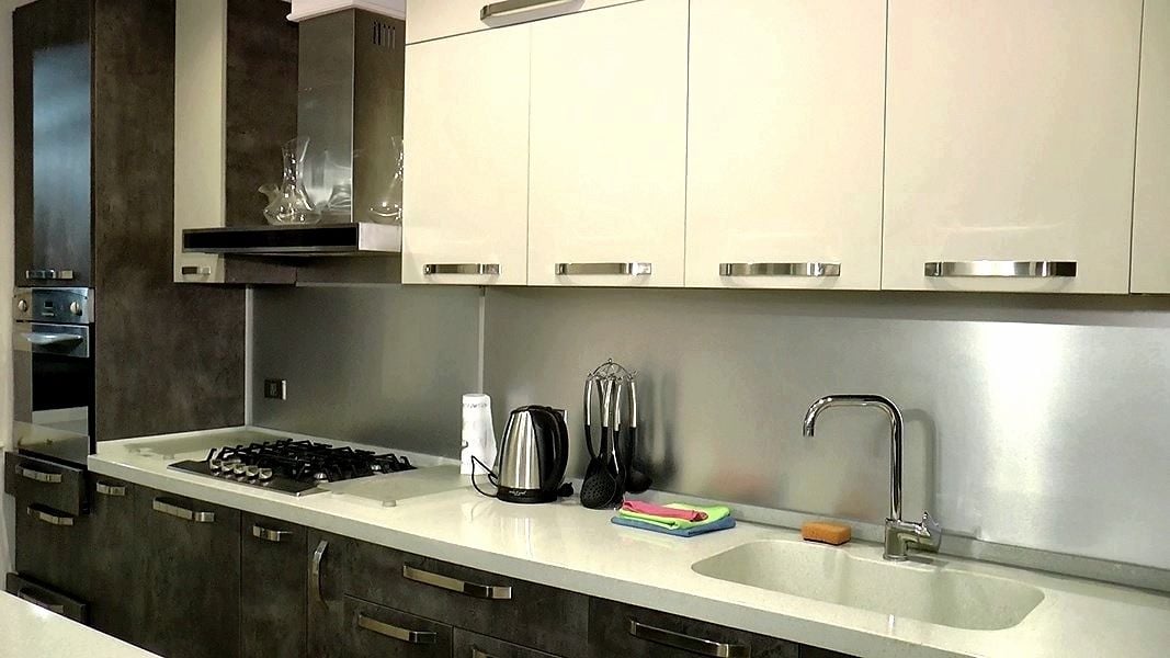 Vila | Cozinha privada | Geladeira, micro-ondas, fogão, cooktop