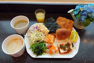 Pequeno-almoço tipo buffet diário incluído