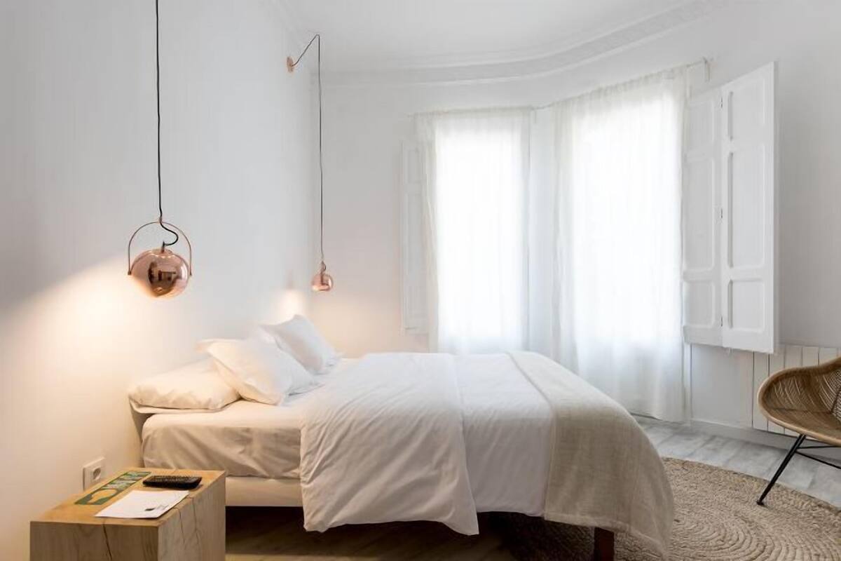 2 quartos, Wi-fi grátis, roupa de cama fornecida 