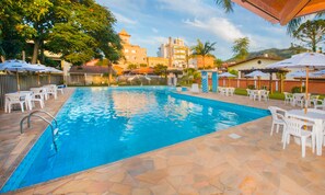 Piscina exterior