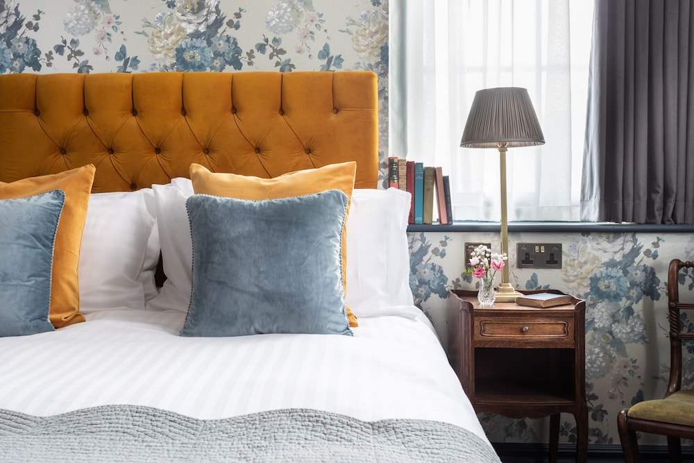 Red Lion - Stratford