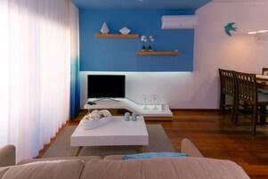 Apartamento, 1 quarto, no rés do chão | Sala | TV de ecrã plano